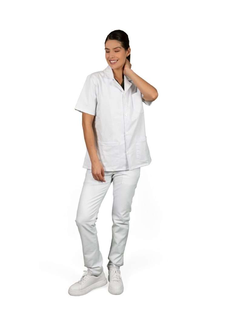 Bata medica corta con botones dama - MDZ uniformes